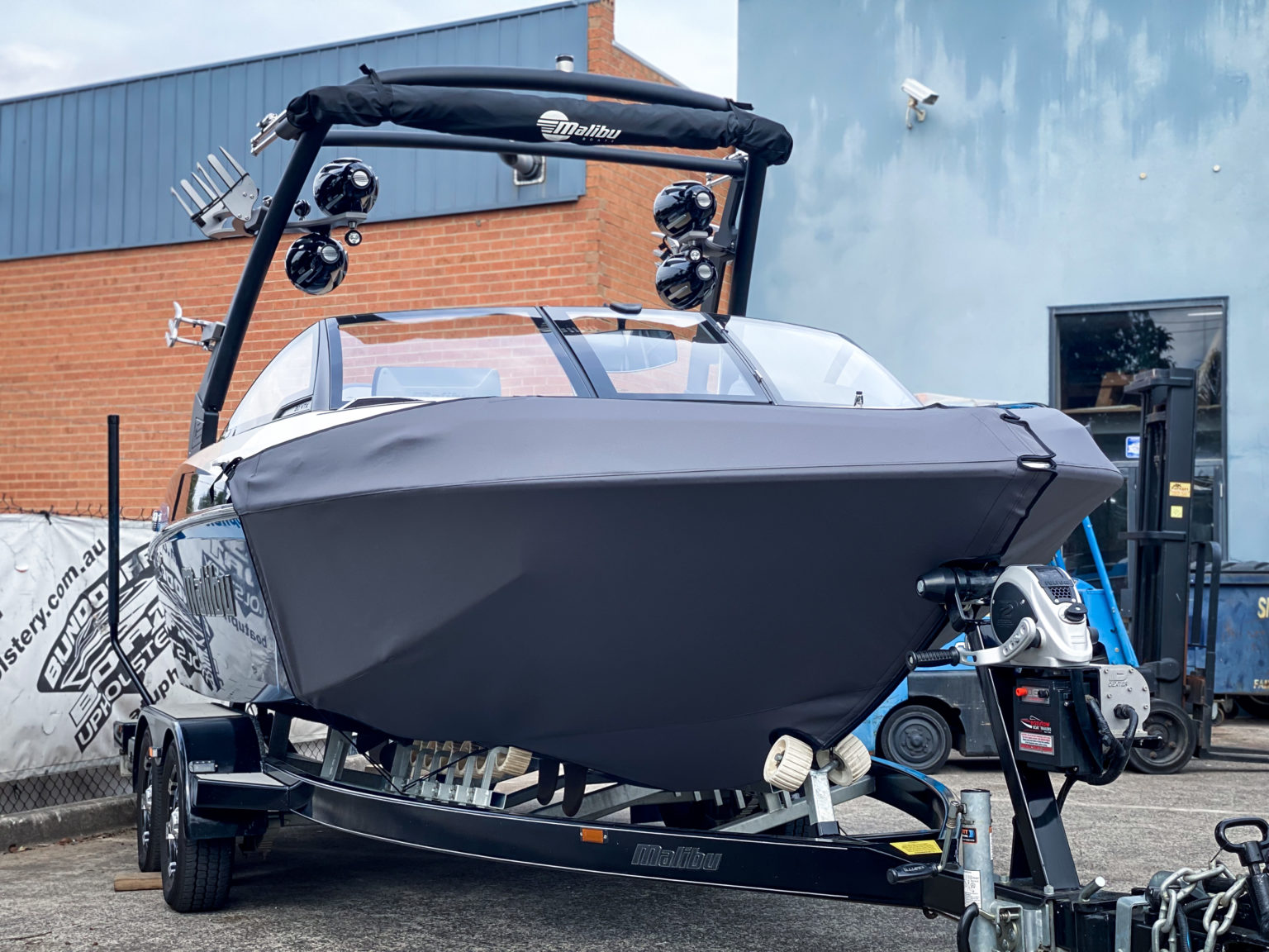 Boat Bra - Fits 2018 Malibu Wakesetter 20 VTX | Bundoora Boat Upholstery